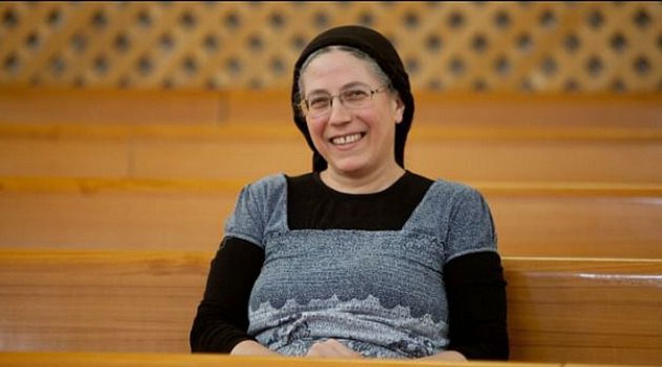 Israel Lawmakers Push Hebrew-Only Bill – The Forward
