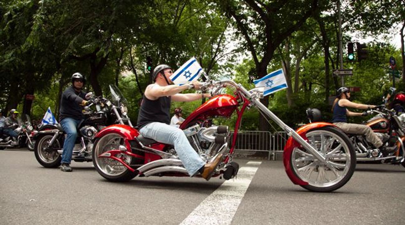 Turning Israel Day Parade Into Right-Wing Echo Chamber Rolling Down ...