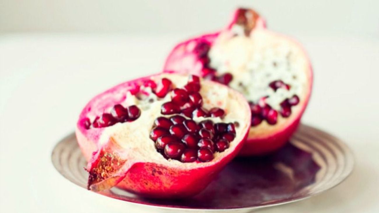 Why We Eat the 7 Fruits on Tu B’Shvat – The Forward