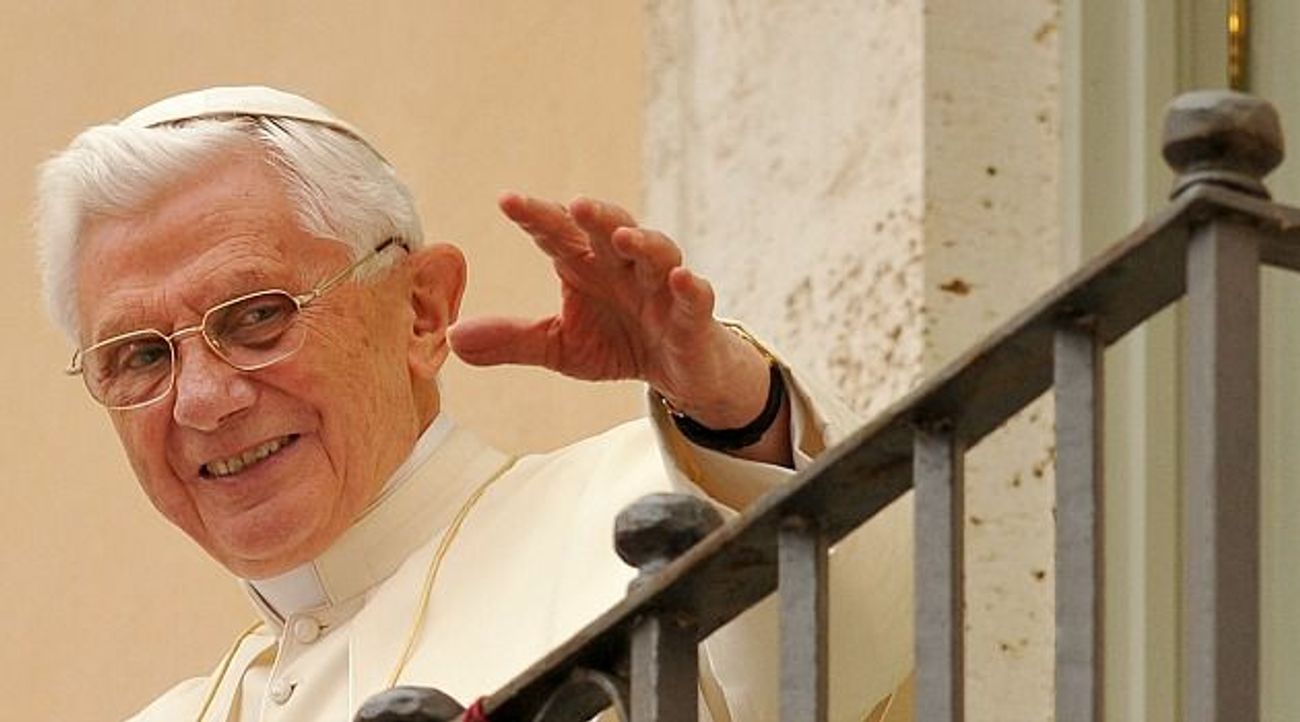 Pope Benedict Ends Pontificate, Leaving Papacy Vacant – The Forward