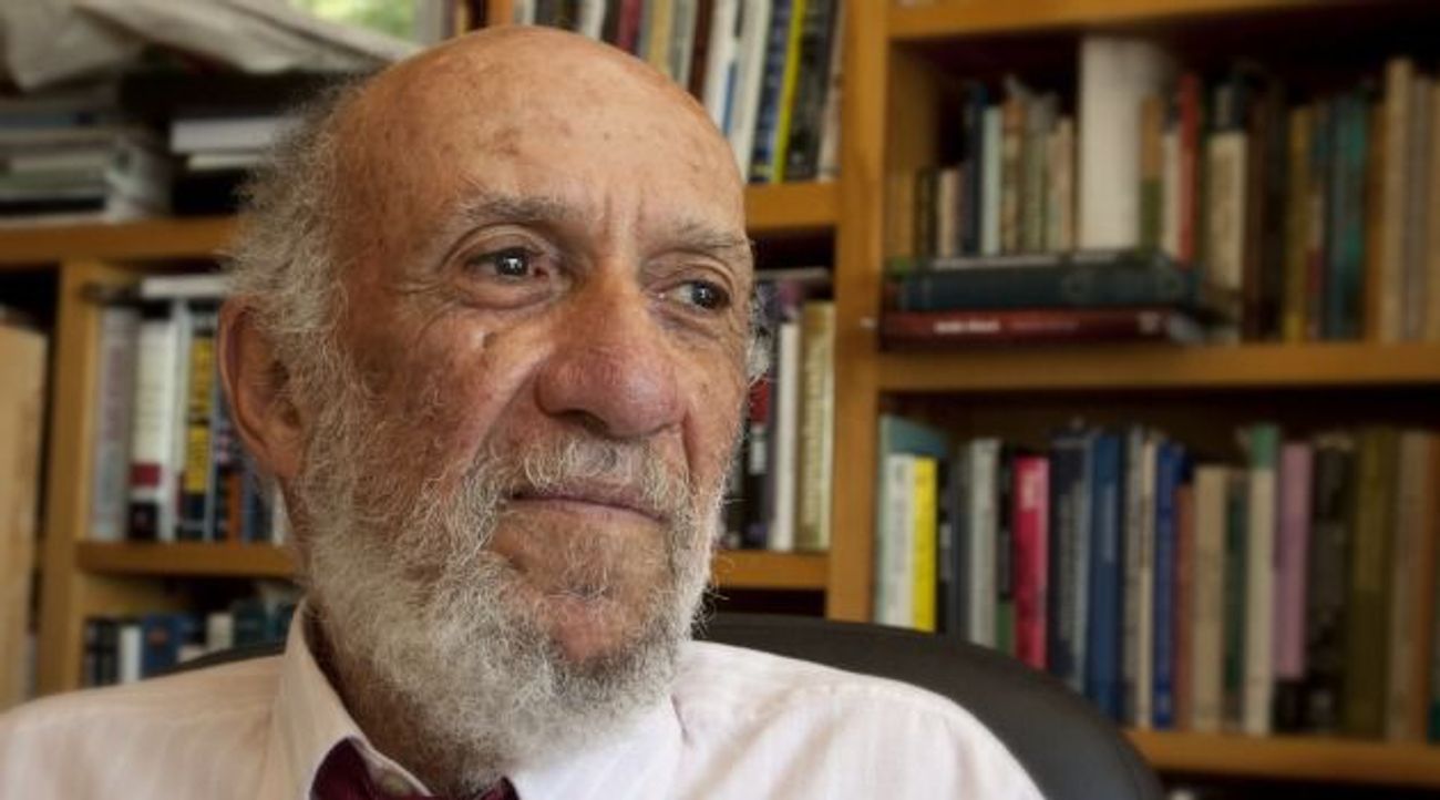 Richard Falk Accuses Israel of Crimes Against Gaza – The Forward