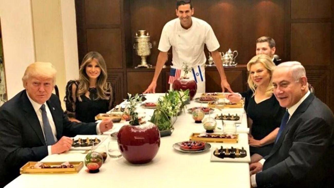 Trump Eats American Food In Israel