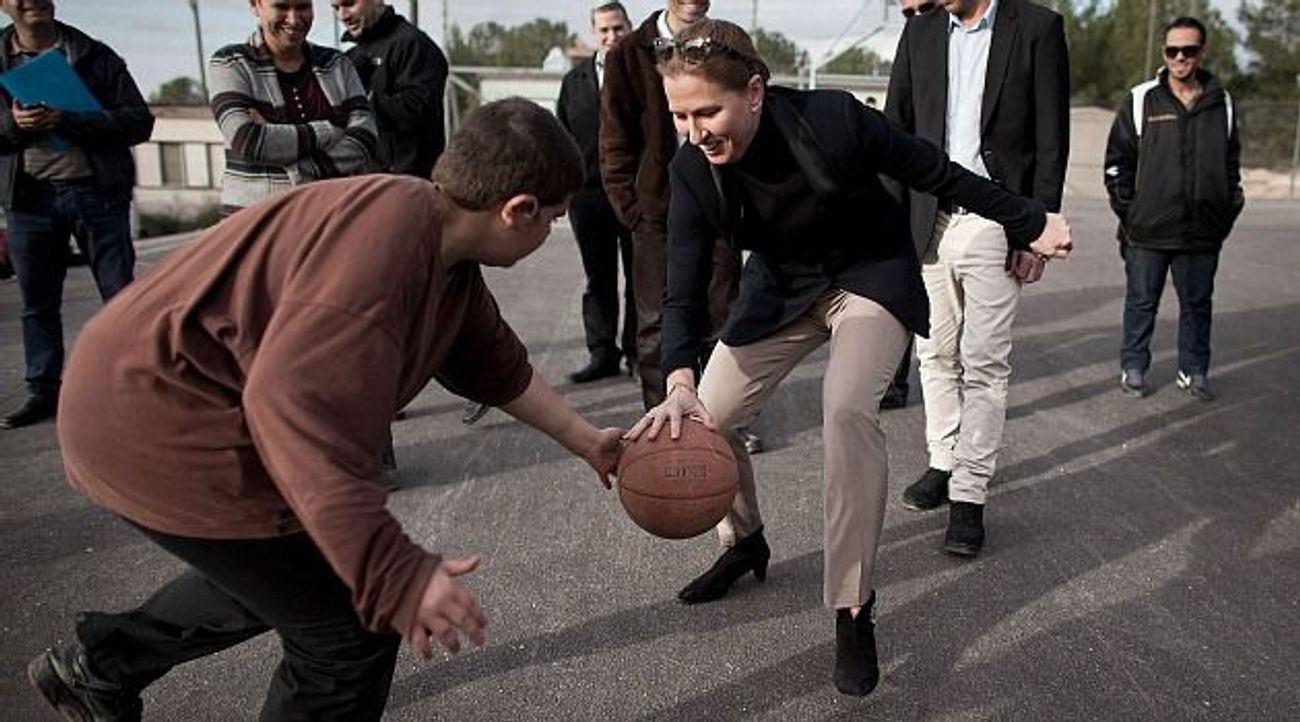 Israeli Ex-Foreign Minister Tzipi Livni Agrees To Join Netanyahyu ...