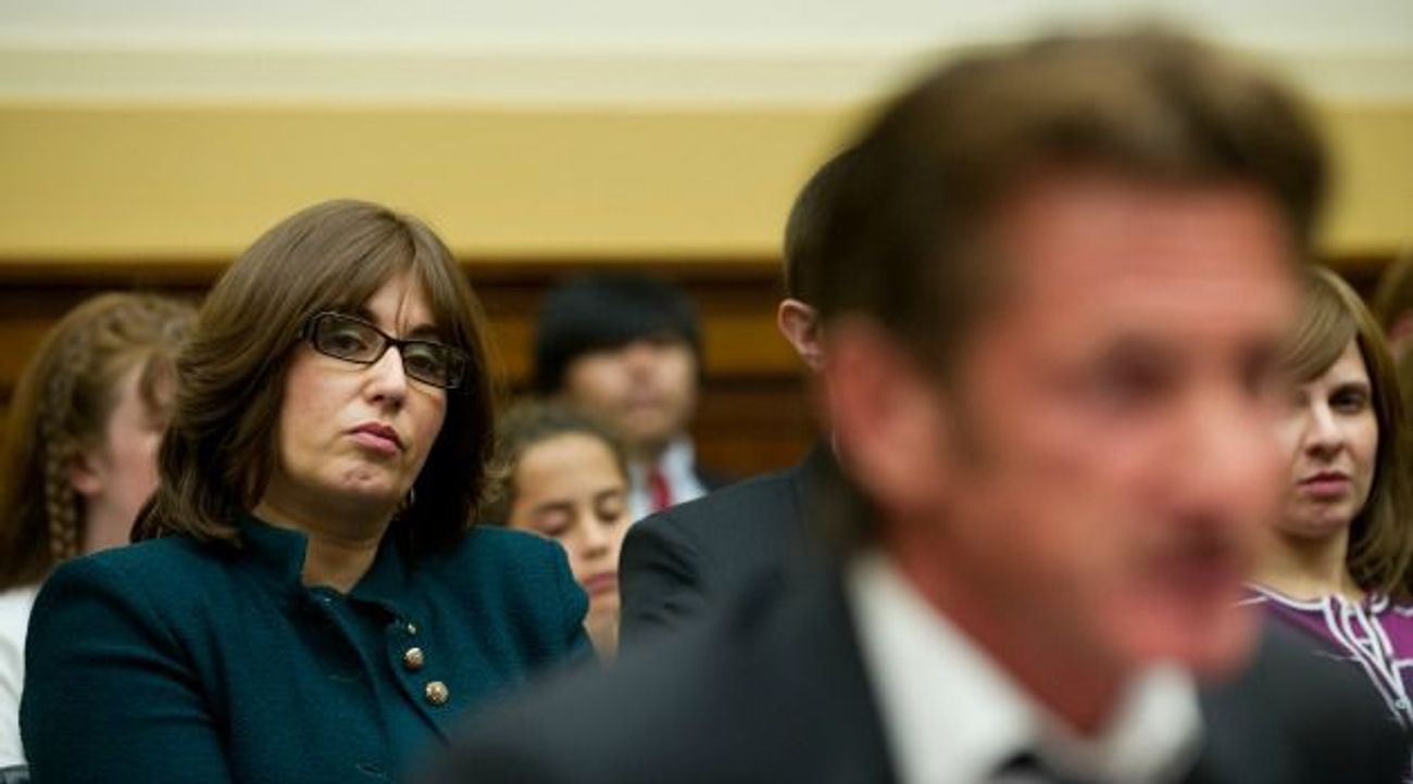 Sean Penn Hosts Freed Hasidic Businessman Jacob Ostreicher – The Forward