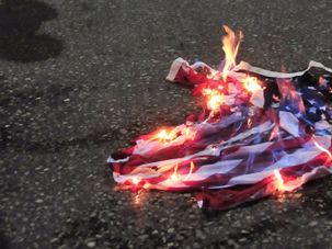 Three Crazy Ways That Israelis Have Desecrated Their Flag – The Forward