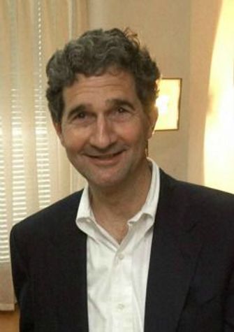 Kerry's Bond With Top Aide and a Legendary Dad – The Forward