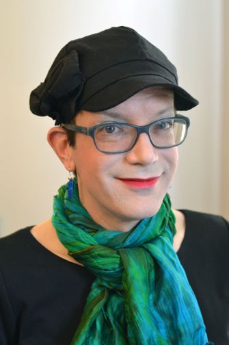Harvard Prof Steph Burt Discusses Being A Trans Woman – The Forward