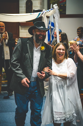 Jewish Convert Joe Buchanan Makes Jewish Country Music – The Forward