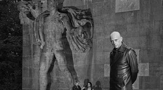 Undermining Nazi Ideal of Racial Purity — in Black and White – The Forward