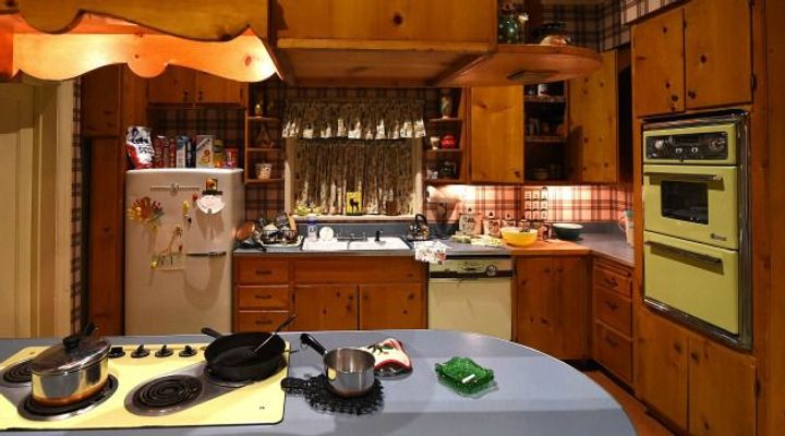 The Man Behind the Madness: Matthew Weiner – The Forward
