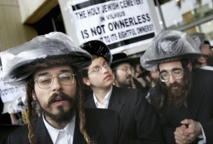 Trayon White says Rothschilds Jews control the weather. – The Forward