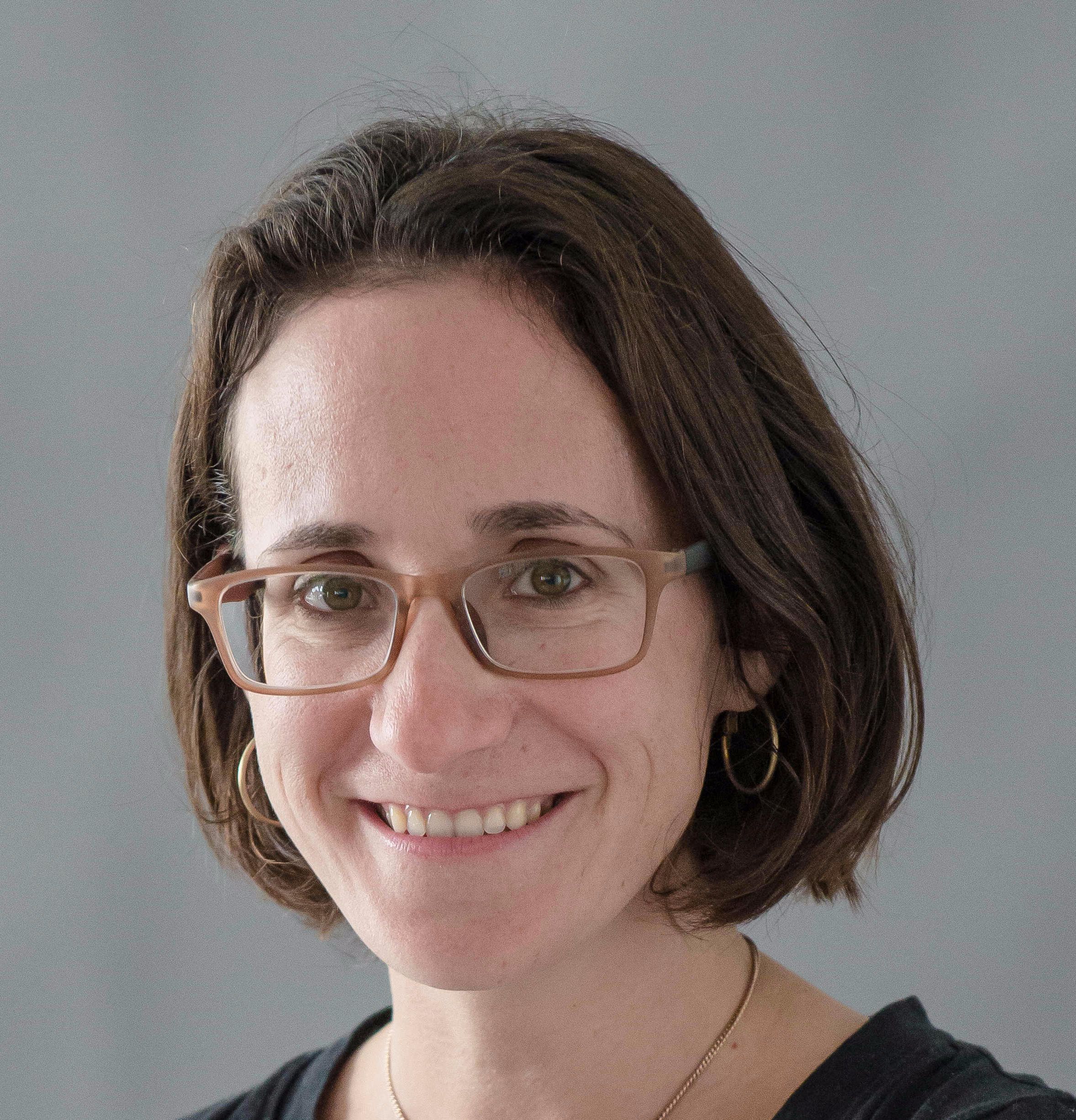 Tovit Neizer – The Forward